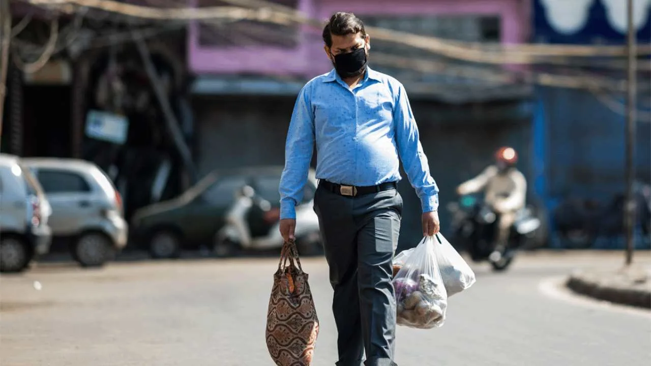 10 Middle Class Habits That Will Never Let You Become Rich